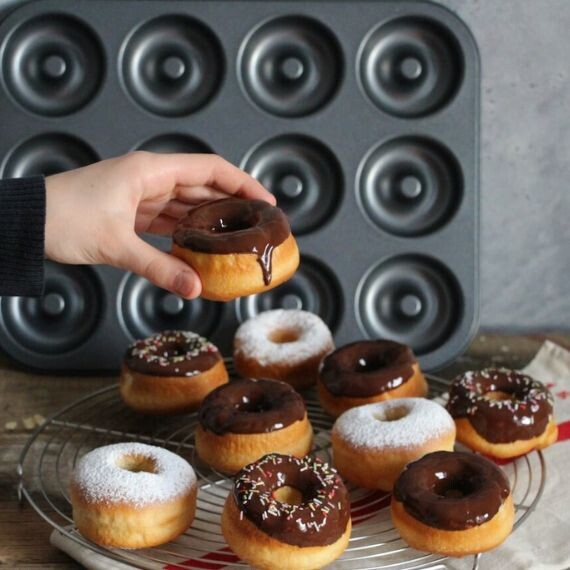 Recette pour 10 personnes : DONUTS